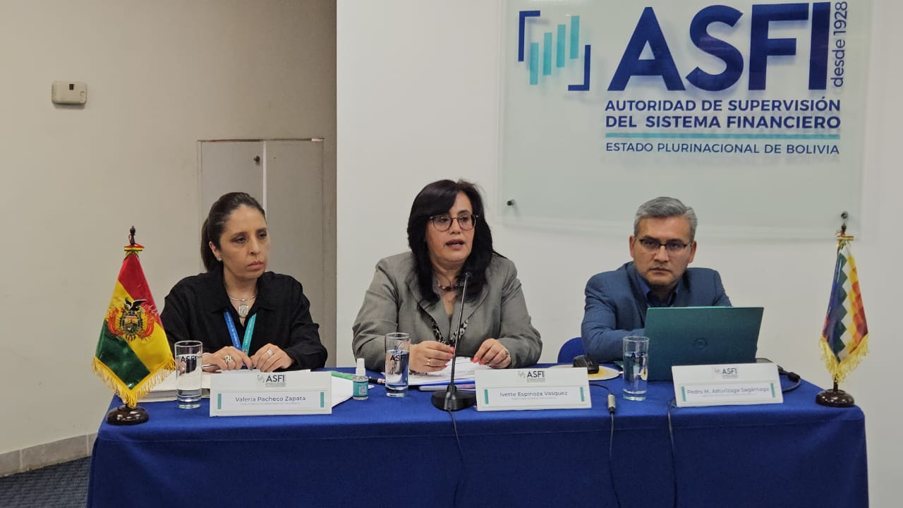 En 2024, los depósitos y créditos del sistema financiero crecen en 5,2% ...