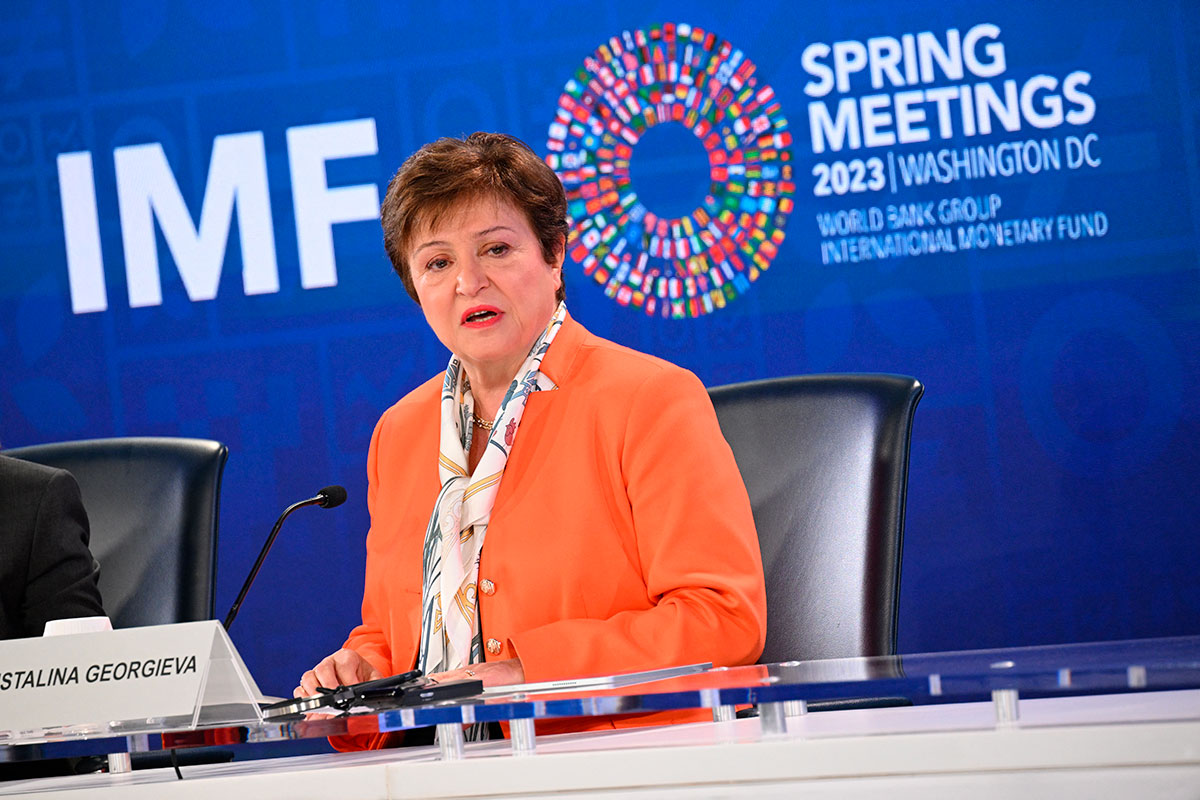 FMI anuncia que comenzó a negociar un nuevo programa crediticio con ...