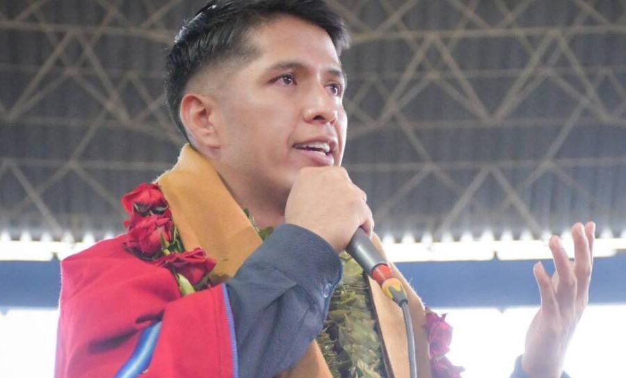 Abogado llama cobarde a Andrónico y Prado justifica el ‘lapsus’ - La Razón