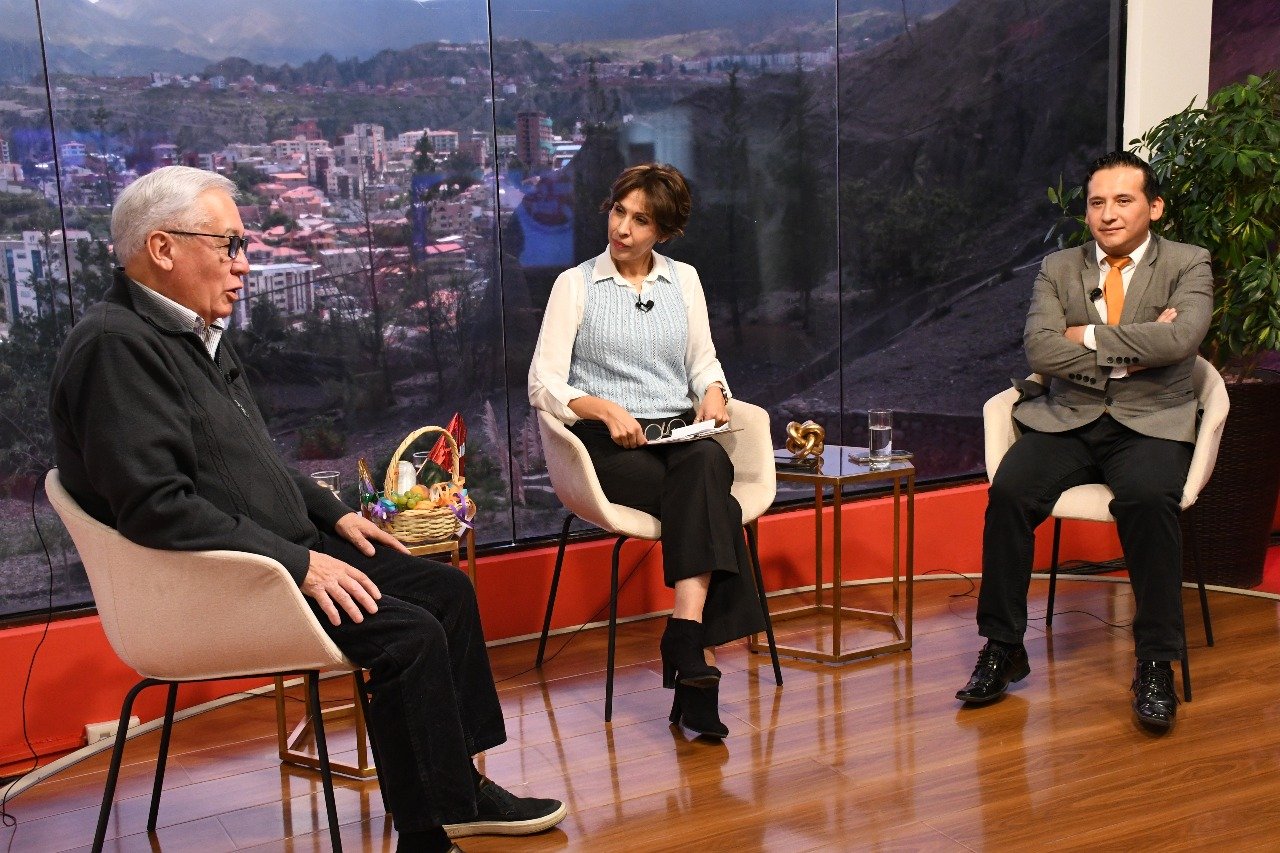 Economistas: 'No trates de explicar el problema, resuélvelo'