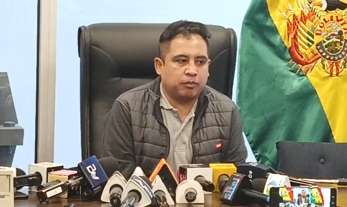 Astorga deslinda responsabilidad sobre explosión en casa de Alanoca