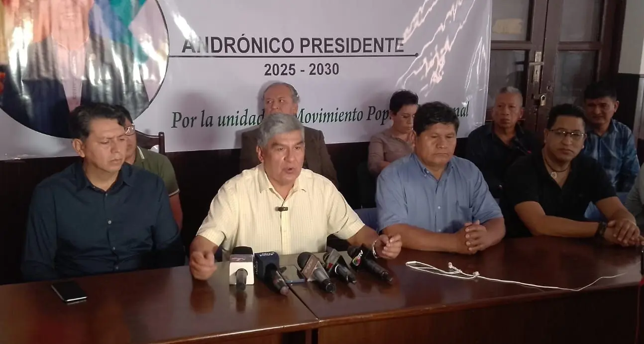 Androniquistas conforman ‘Bloque Bicentenario - Andrónico 2025-2030 ...