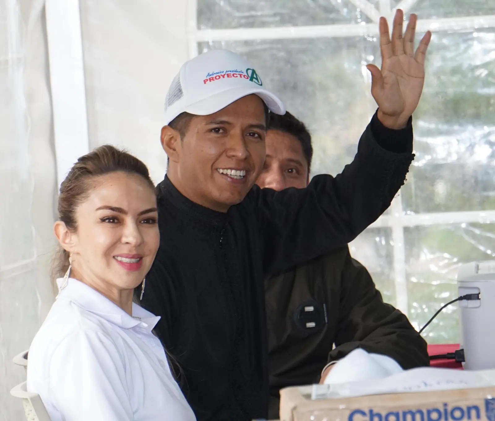 Una sala paceña notifica a Andrónico la audiencia del MTS - La Razón