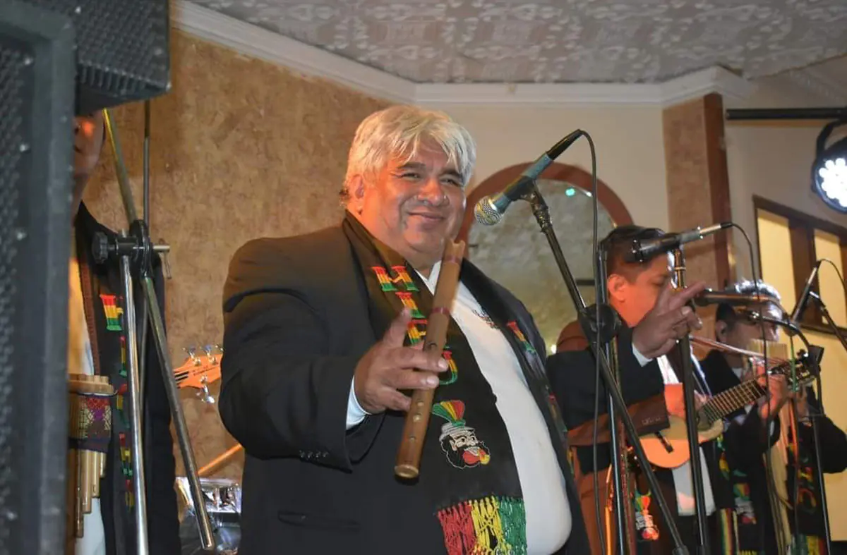 Piden oraciones para Franklin Soria, hospitalizado de emergencia - La Razón