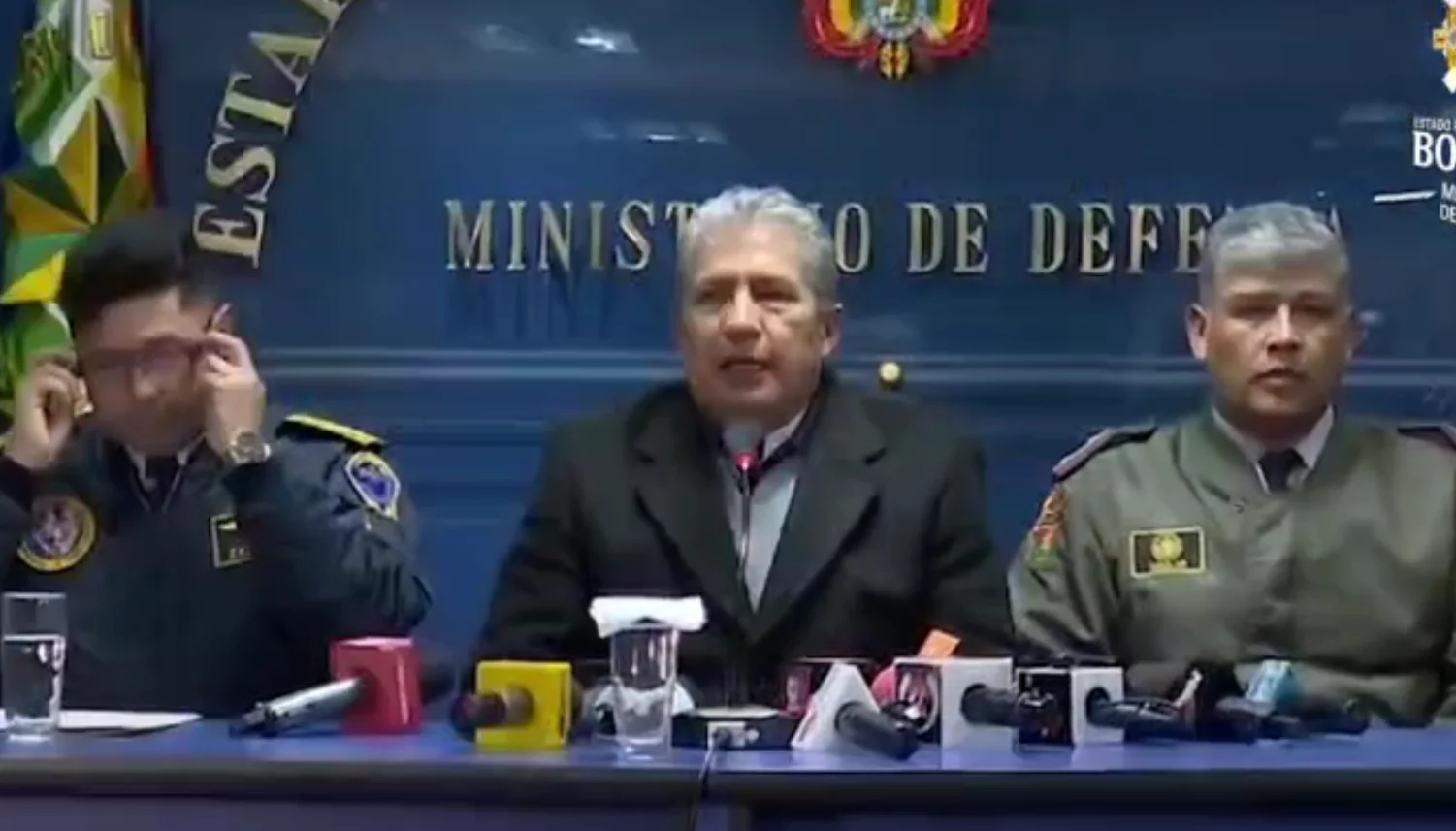 FFAA niega división interna; ratifica respaldo al orden constitucional ...