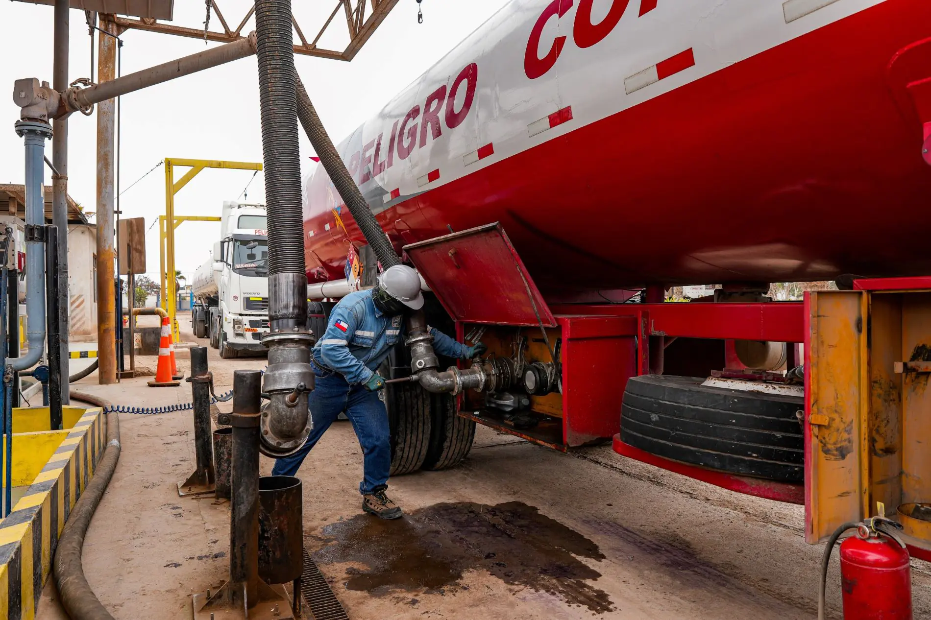 Gobierno exime del IVA la importación de combustibles con DS 5533 - La ...