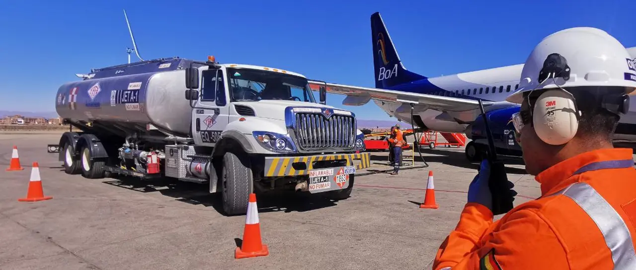 YPFB desmiente sobreprecio del jet fuel que denunció Morales - La Razón