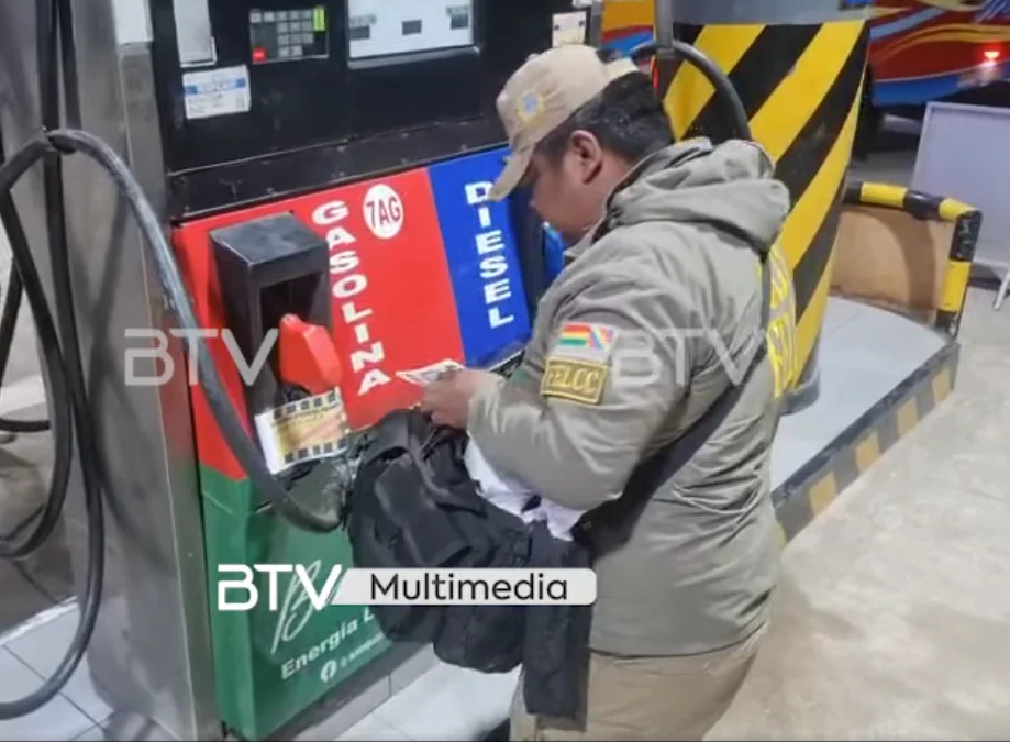 FELCC y ANH precintan estación de servicio en Cochabamba - La Razón