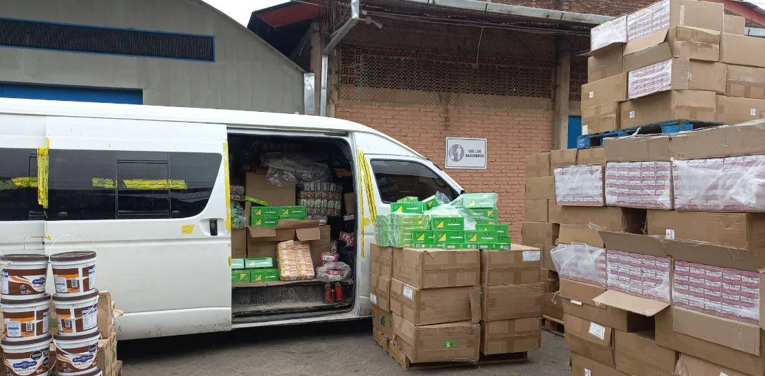 Aduana comisa 10 toneladas de cigarrillos de contrabando - La Razón