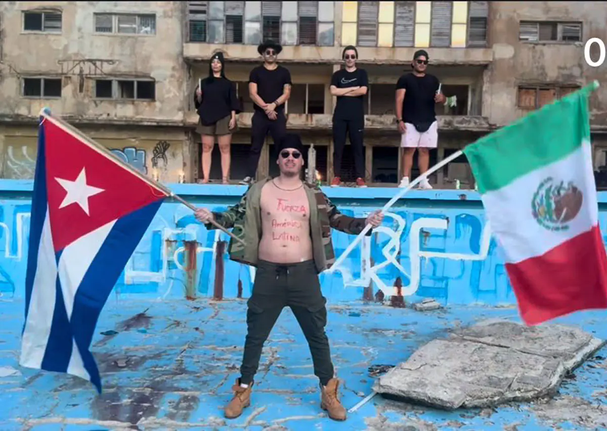 Sandro, el nieto 'influencer' de Fidel Castro, agita las redes en Cuba ...