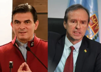 Reos de San Pedro se amotinan por libertad y prediario - La Razón