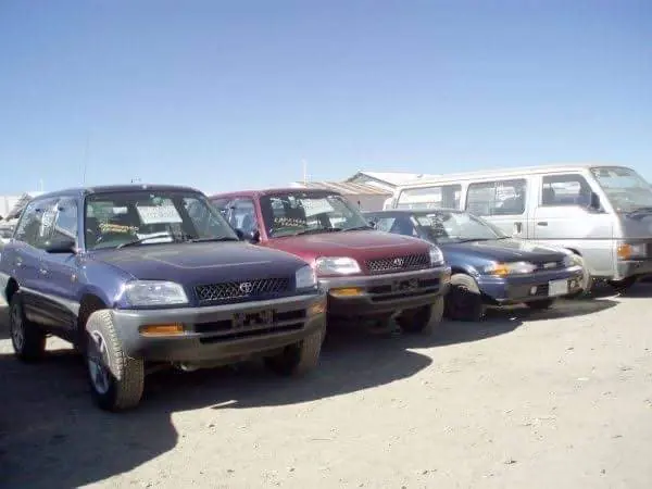 Cámara Automotor advierte riesgos de nacionalizar autos chutos - La Razón