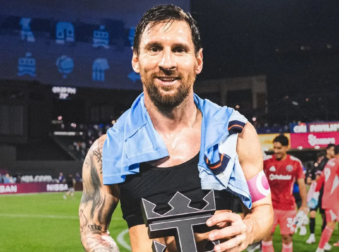 Inter Miami clasifica a los playoffs con doblete y asistencia de Messi - La Razón
