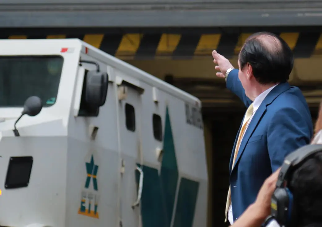 BCB destina unos $us 48 MM para devolver dólares a 770.000 ahorristas ...