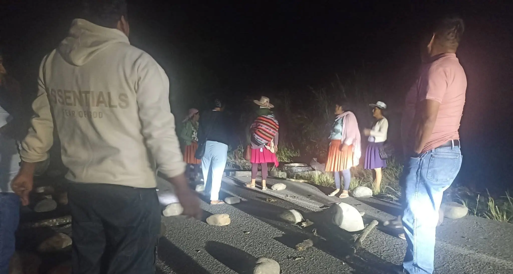Tras apagón, en el Trópico masifican bloqueos; Gobierno dice que hay ...
