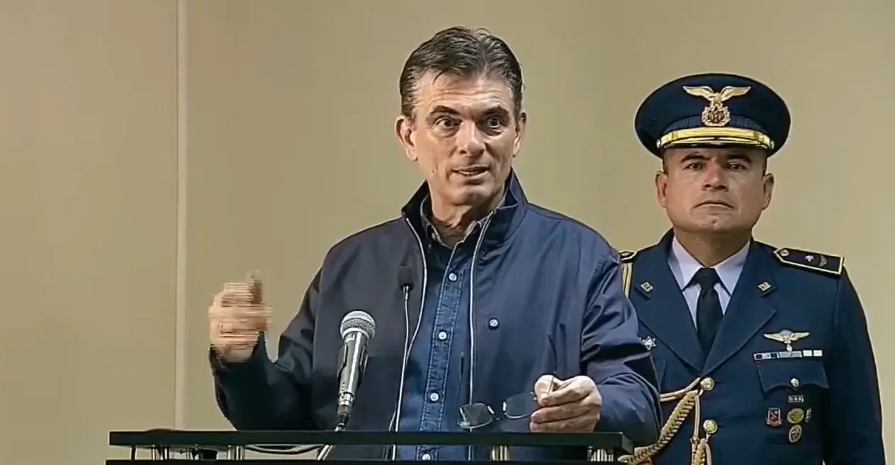 Paz afirma que alcaldías y gobernaciones están ‘quebradas’ y anuncia ...